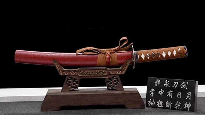 Hiiro Red Tanto (緋色) Scarlet | KatanaEmpire.us